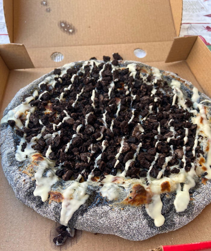 What do you think of this Oreo pizza? - 9GAG