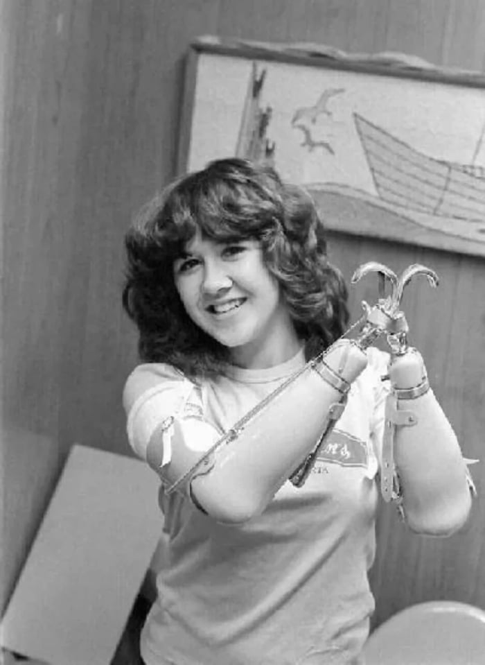 In 1978 Mary Vincent got assaulted while hiking, got her forearms cut ...