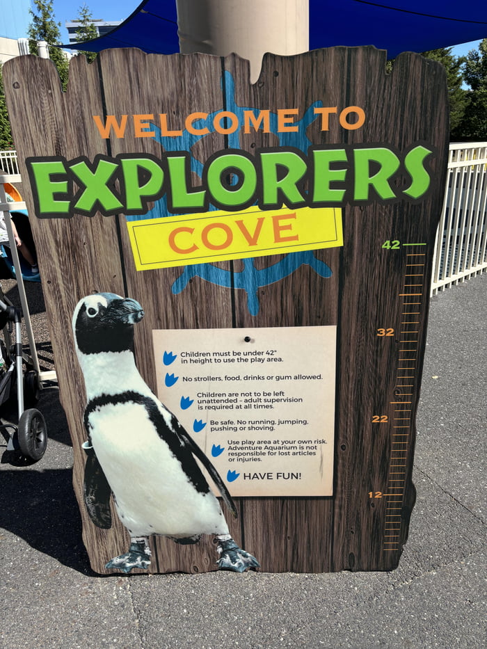 The height requirement at this play place. - 9GAG