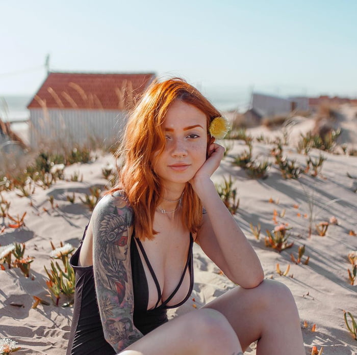 Redhead beauty (Kamnara Klein) - 9GAG