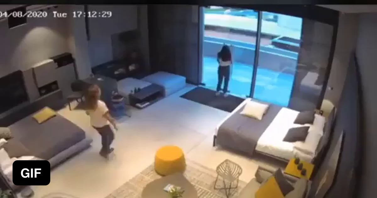 Security camera footage of Beirut bomb blast. - 9GAG