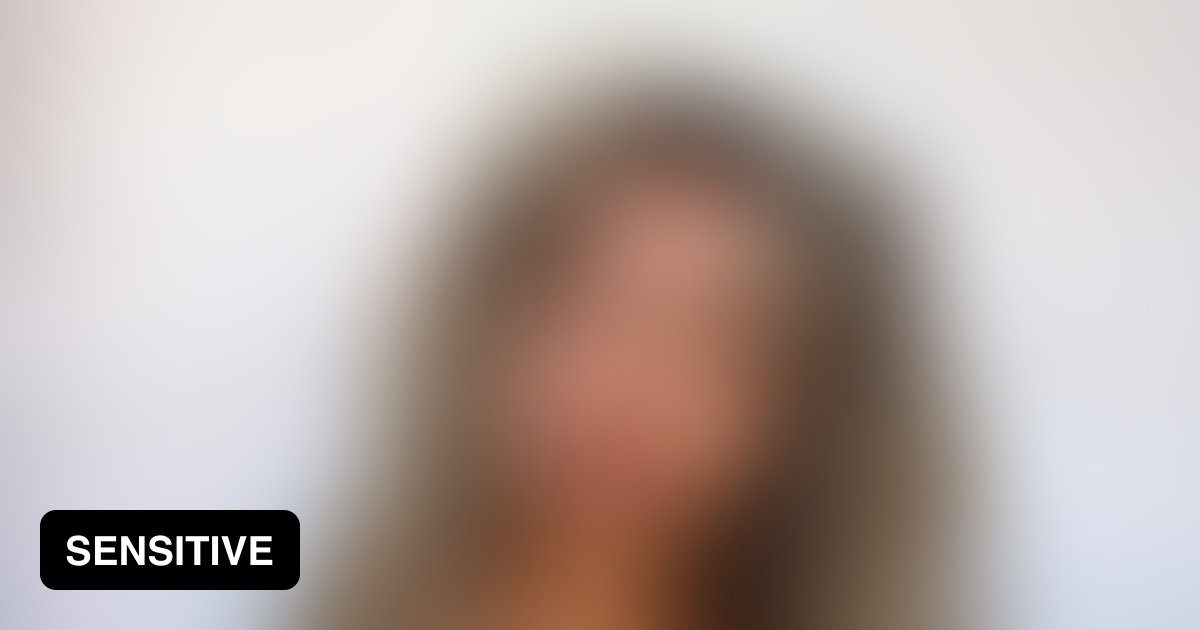 Toni Camille (2/2) - 9GAG