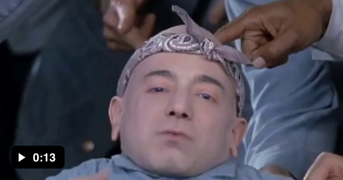 Jeff Bezos as Dr. Evil & Mini-Me - 9GAG