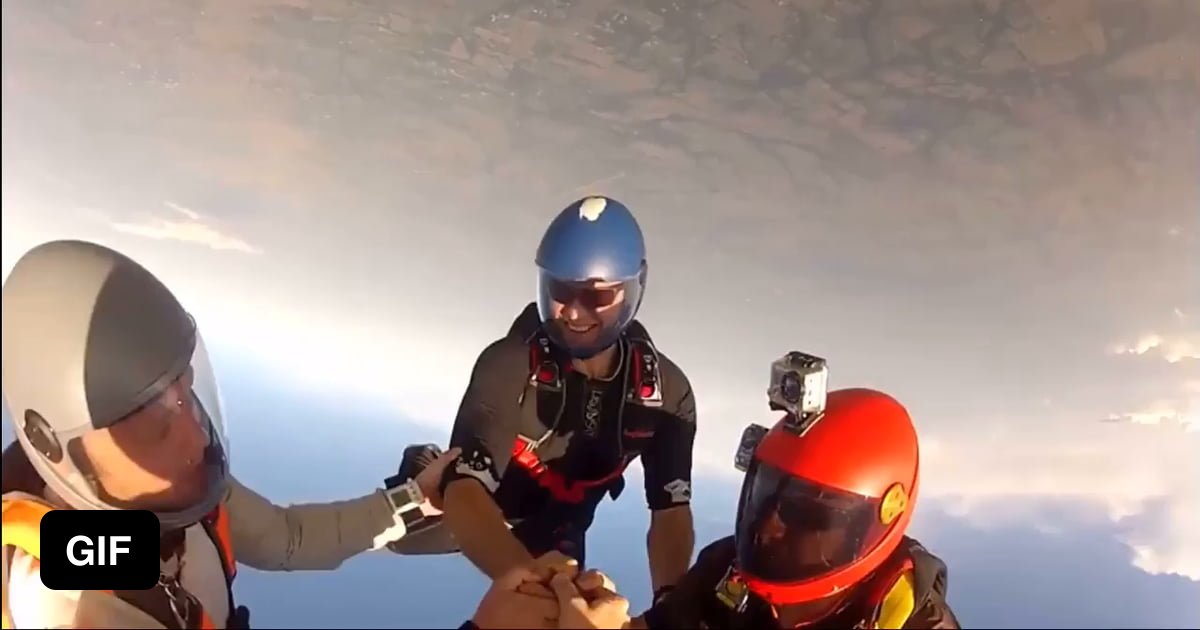 Camera Man Saving His SkyDiving Buddy From Ending Up As A Puddle. - 9GAG