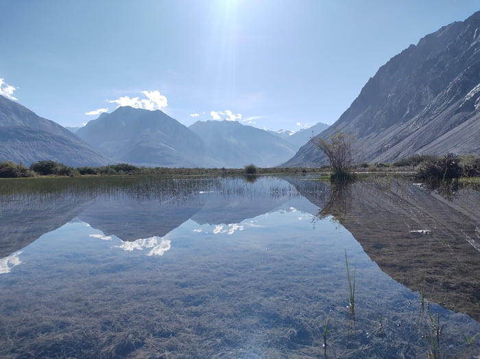 Perfect Reflection 😉 - 9GAG