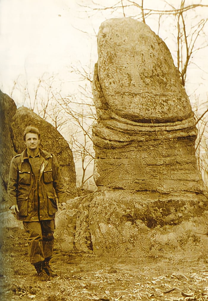 The only known photo of Dick Stone (Uyov Kamik) before he was blown up ...