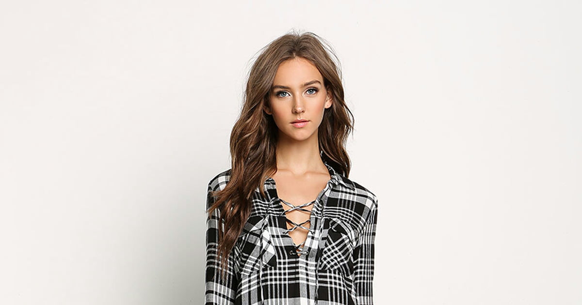Rachel Cook in plaid and boots. - 9GAG