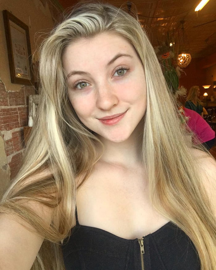 Lexie Grace Carlson 9gag