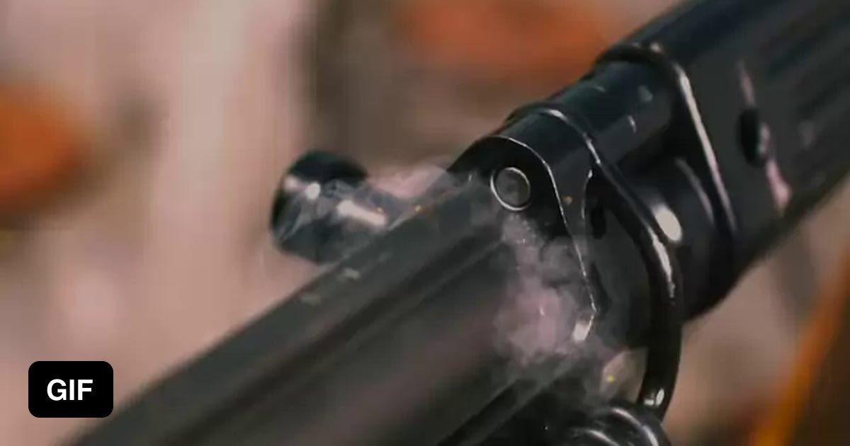 Slow mo gun (0:48) - 9GAG