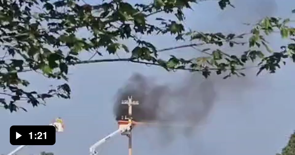 Lineman rescued by coworkers after fire. - 9GAG