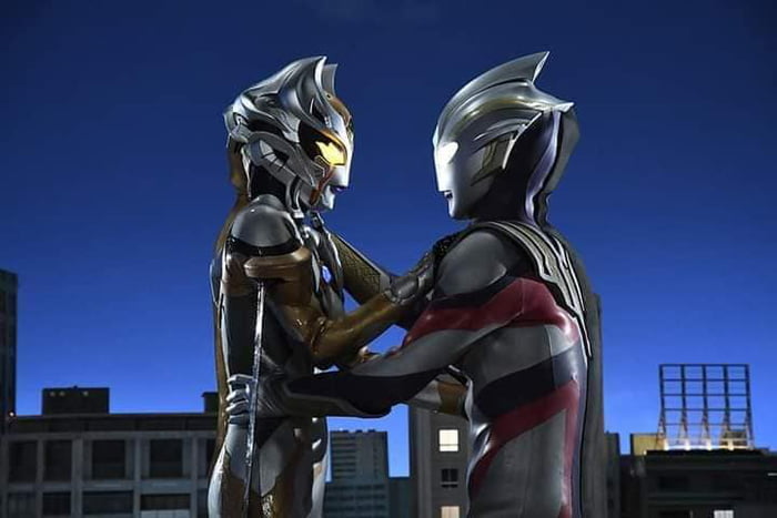 Ultraman aja punya pasangan, masak kamu gak ? - 9GAG