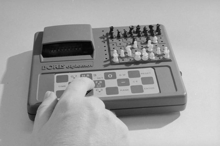 1979 Portable Chess Computer - 9GAG