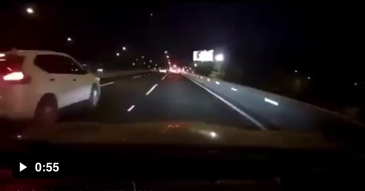 Avoiding a carjacking - 9GAG