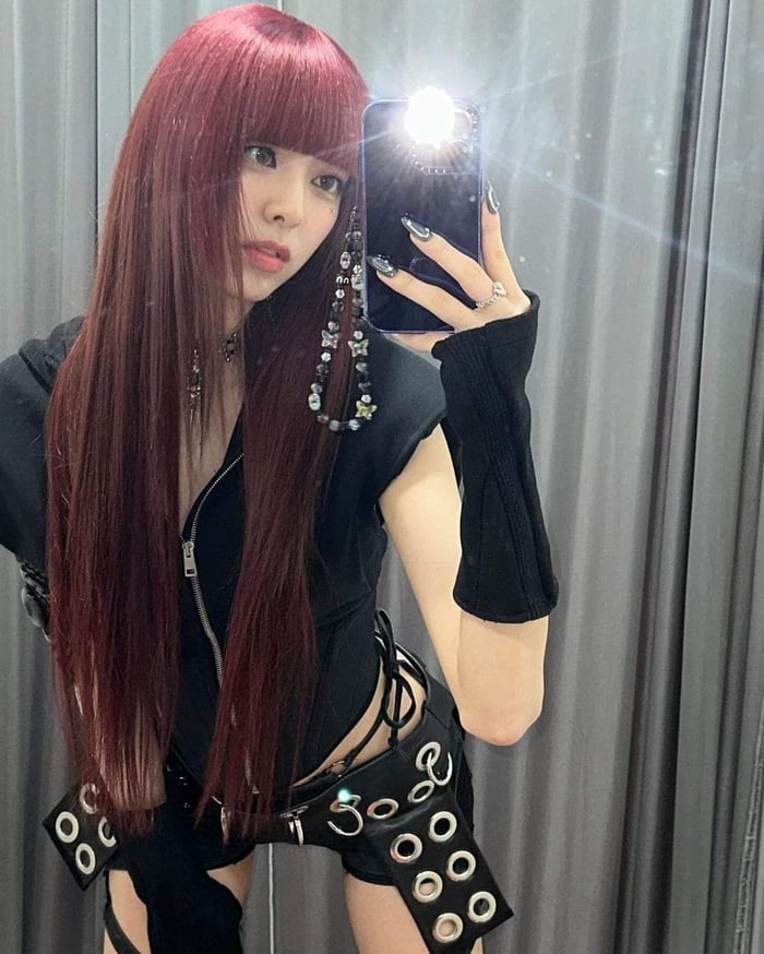 Yuna with this pose - 9GAG