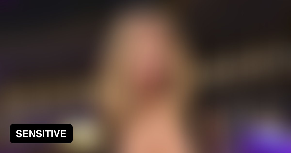 BAR MAID PENNY - 9GAG