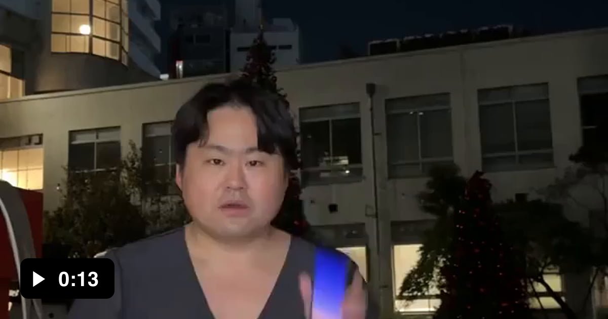 Never let them know your next move - 9GAG