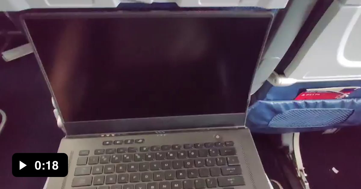 Bendy monitor, for a better flight time. - 9GAG