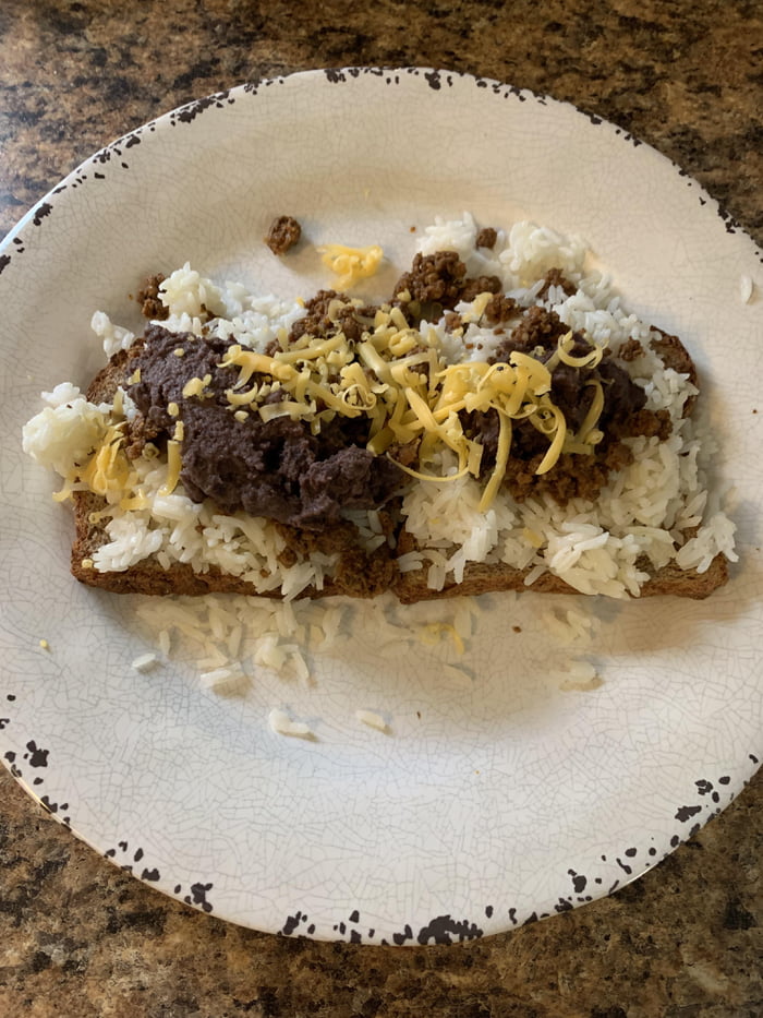Wanted tacos but didn’t have tortillas so it’s taco toast - 9GAG