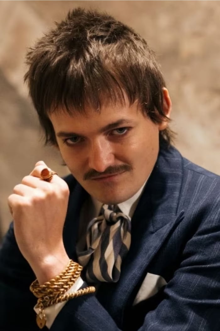 A very distinguished gentleman - 9GAG