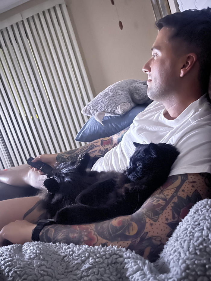 Max comfort level achieved - 9GAG