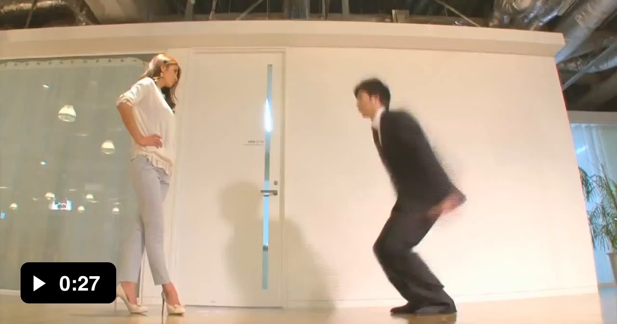 Extreme japanese apology. - 9GAG