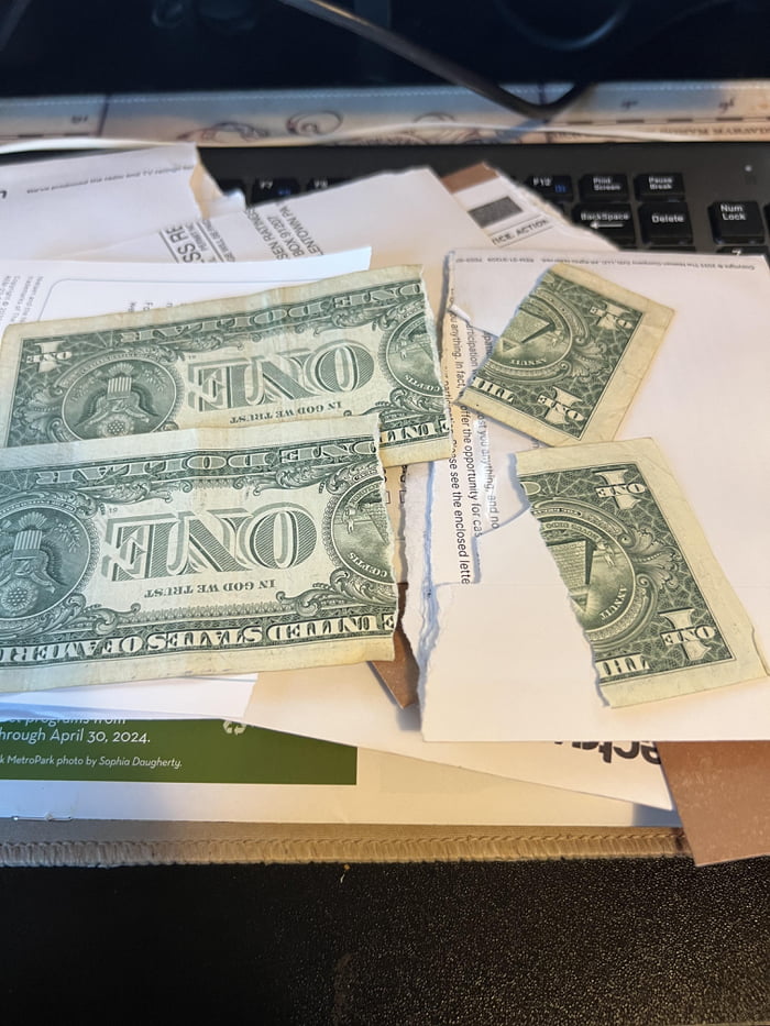 Was going through mail ripping in half any junk items. Cool. - 9GAG