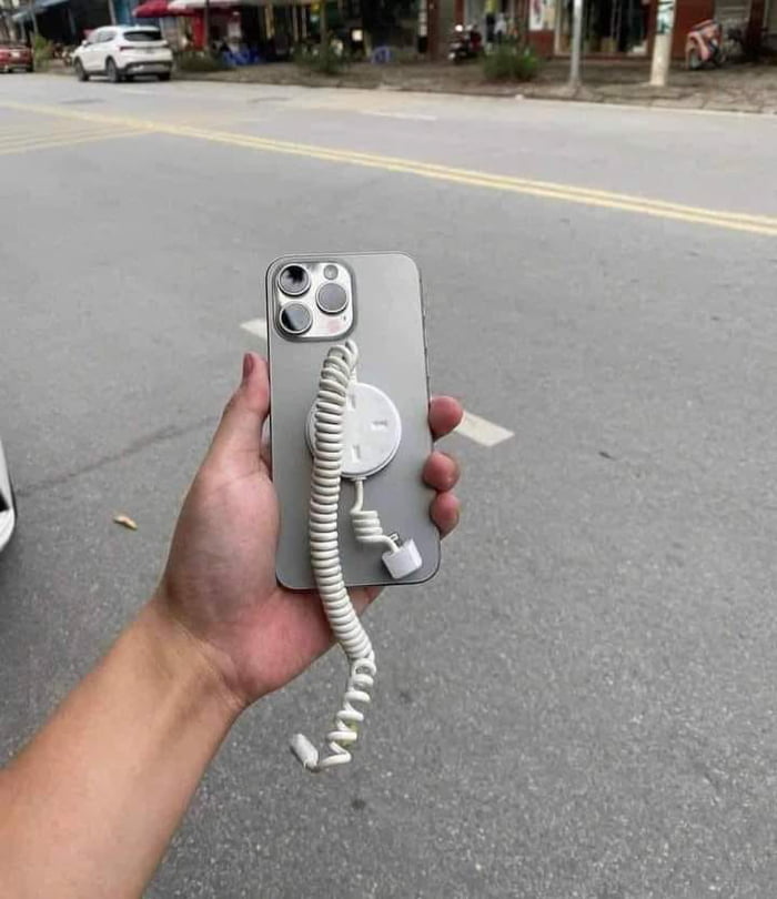 Just got my new iPhone 15 pro max ! - 9GAG