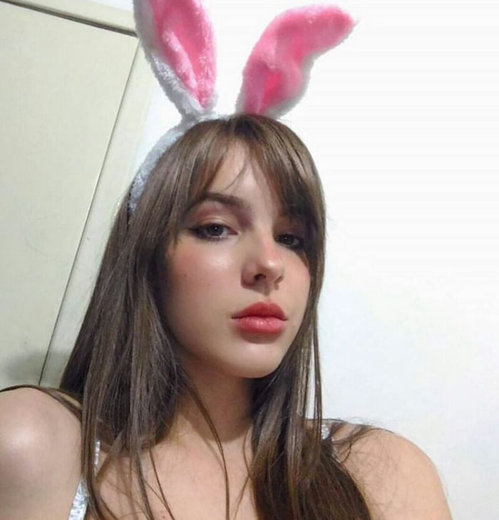 Lets play a game. guess her age. - 9GAG