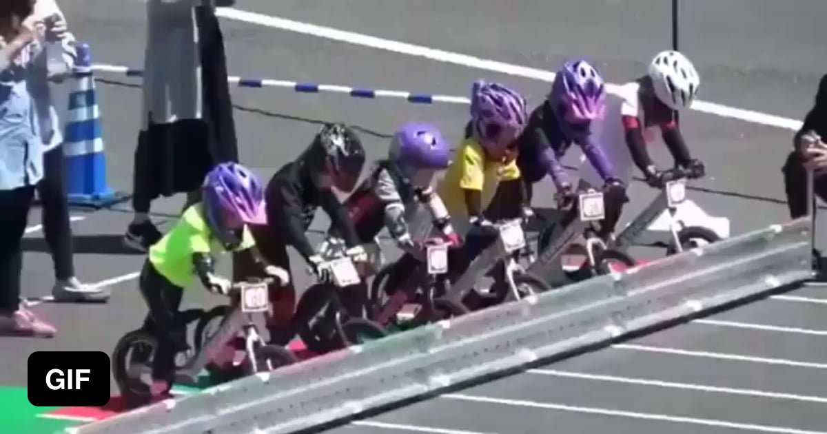 Kids racing - 9GAG