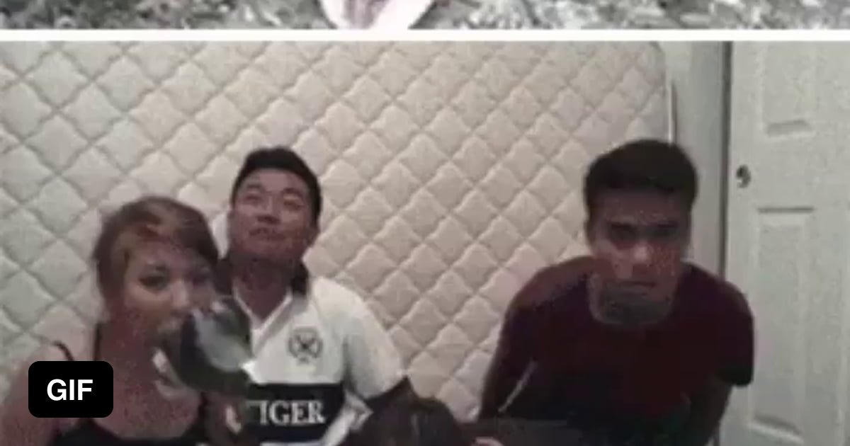 Having a hoooooot - 9GAG