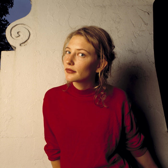 Cate Blanchett photographed by Robin Sellick, 1994 - 9GAG