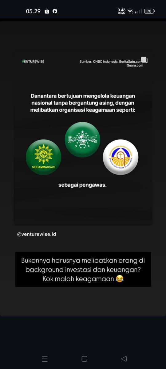 Gimna ga cemas Kayak ada yg aneh tpi apa ya? Wkwkwk - 9GAG