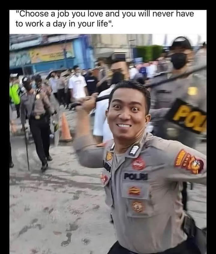 When you really, really love your job - 9GAG