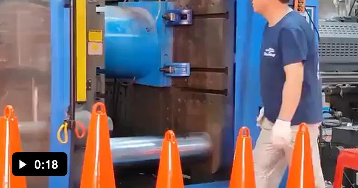 Manufacturing of a VLC - 9GAG