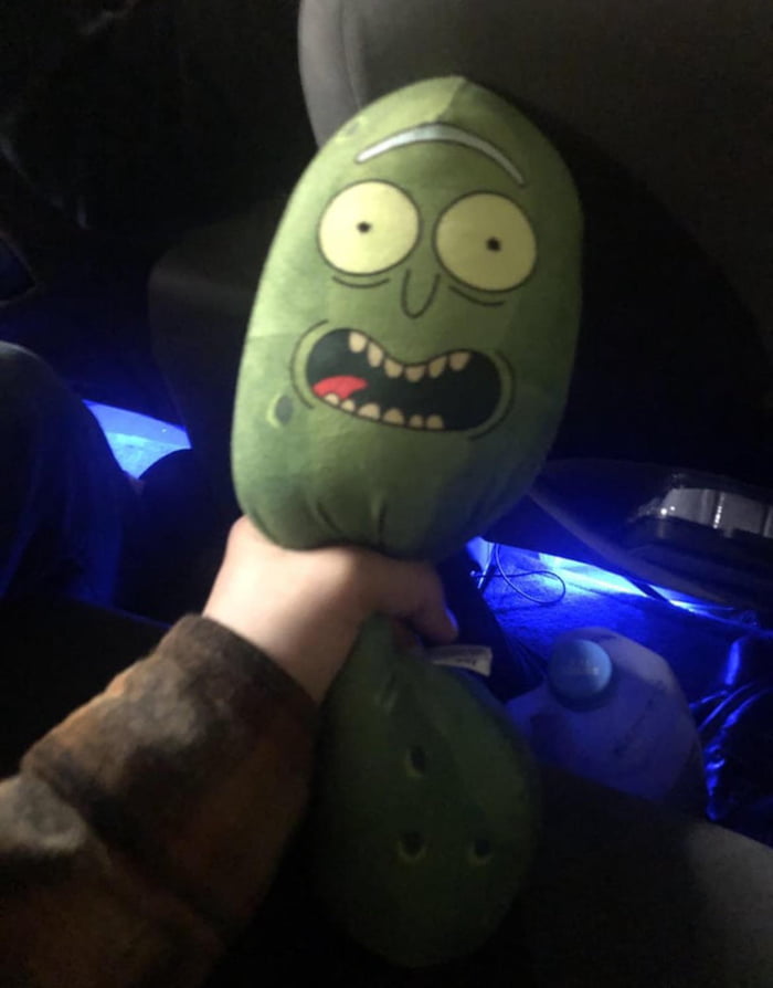 That one meme gets f**king crushed and mangled - 9GAG