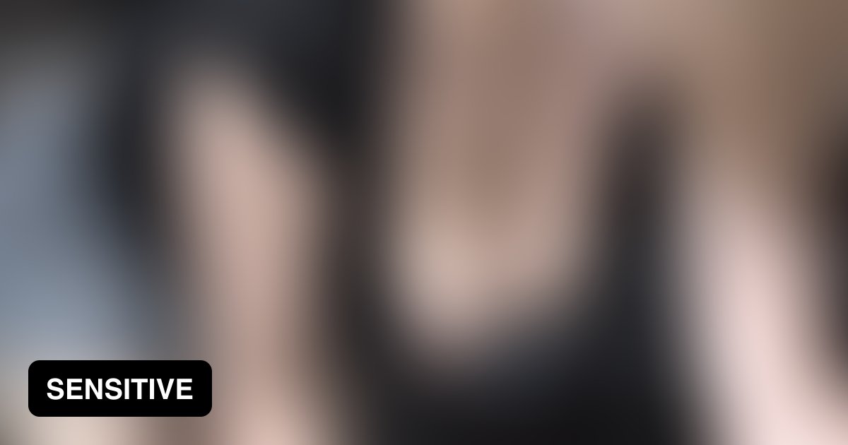 Downblouse action - 9GAG