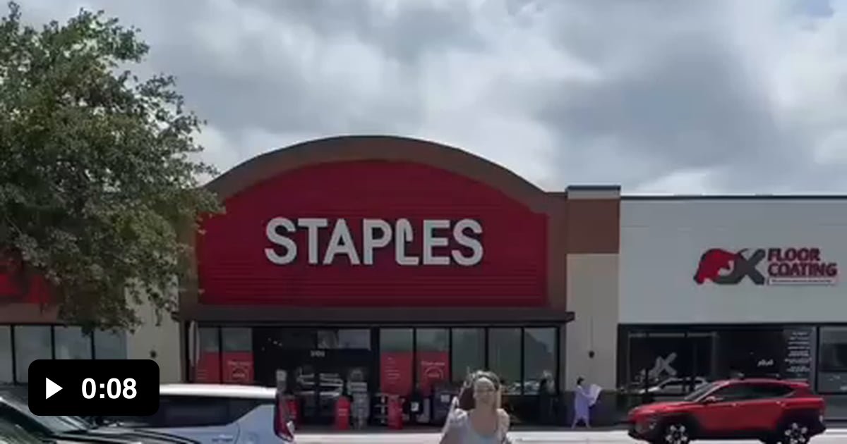Staples - 9GAG