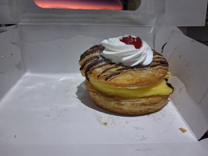 Enjoy my Kro-Nut - 9GAG