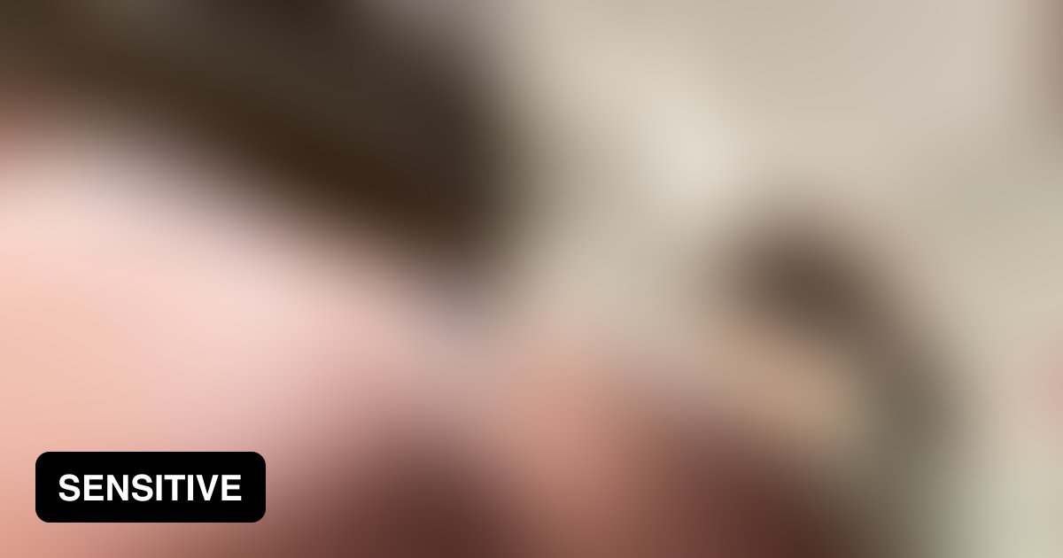 Juicy white cheeks... any worthy faces to sit on?? - 9GAG