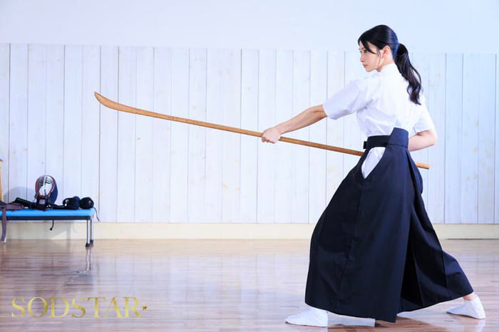 With long reach and powerful strikes, she dominated the battlefield ...