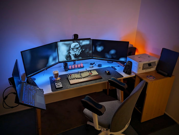 Work/ casual gaming setup - 9GAG