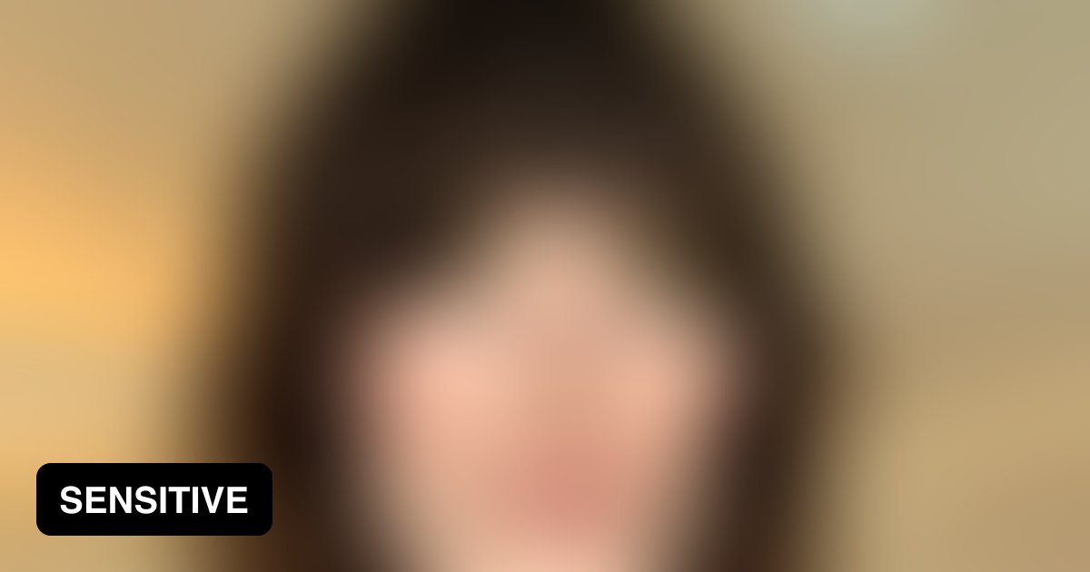 Danielle Dolinger - 9GAG