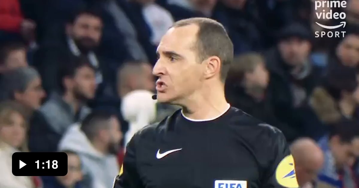 Ligue 1 referee Benoît Millot wearing a microphone - 9GAG