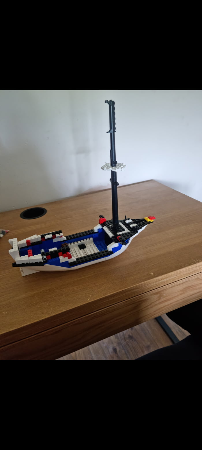 Trying to find as many pieces as possible. Would be a nice set to have. - 9GAG