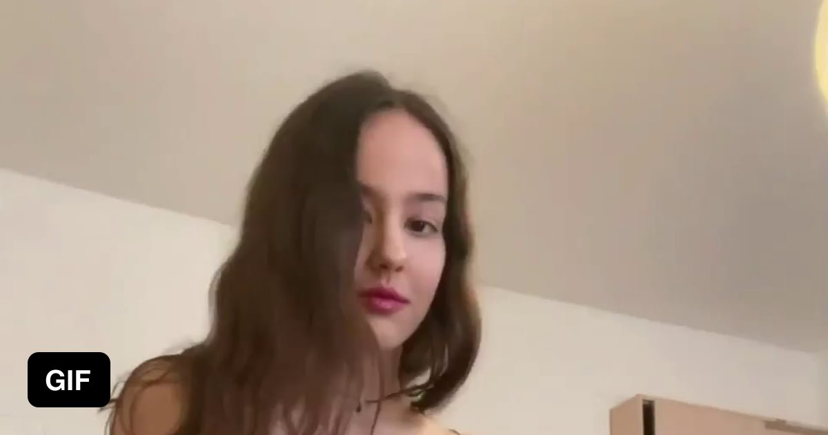 Would this dress make you double take - 9GAG