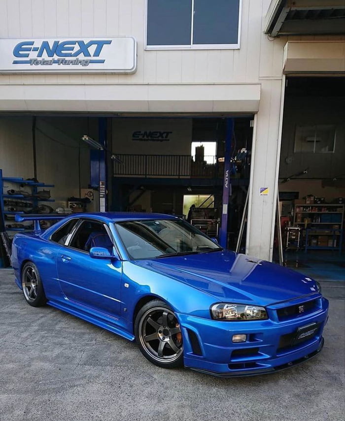 Nissan Skyline GT-R BNR34 - 9GAG