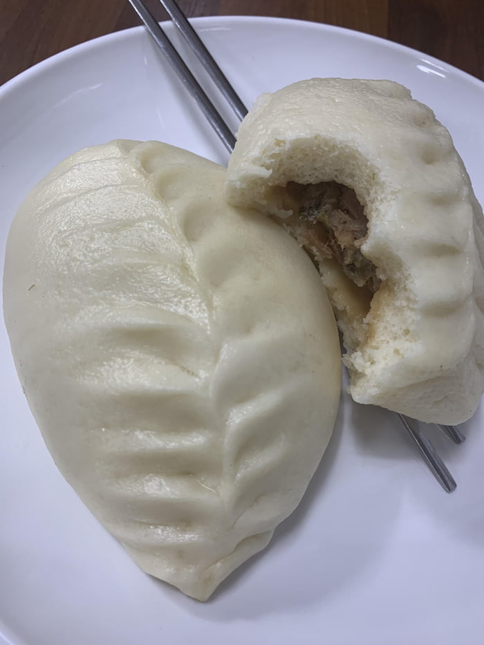 Baozi - filled with beef and veggies, so fluffy 😍 - 9GAG