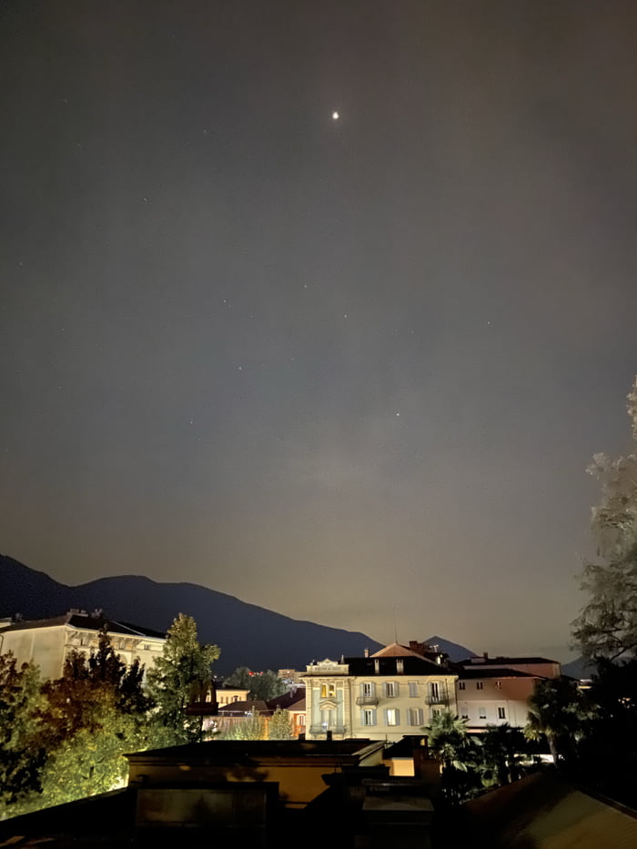 We will have to wait many years to see Mars so bright and close to us ...