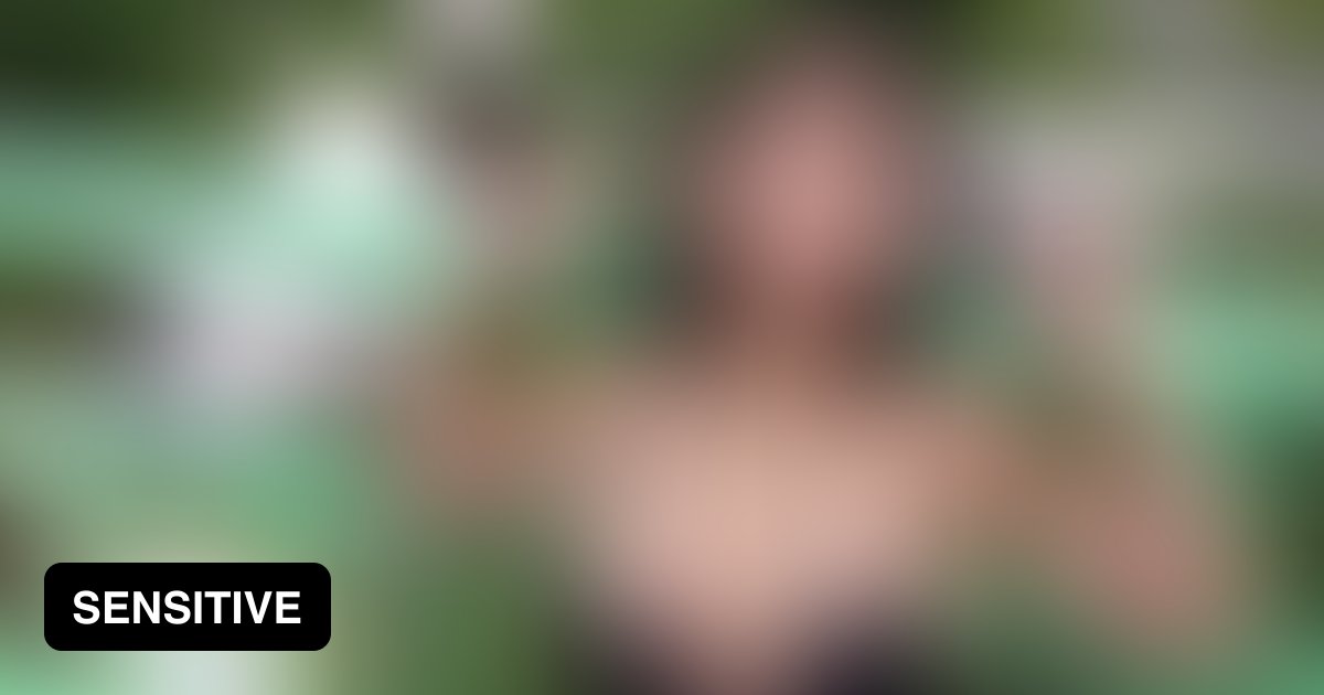 Rio Teramoto - 18 Year Old Japanese Bikini Model Extraordinaire - 9GAG