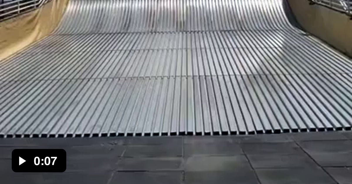 Not so smooth slide in Detroit - 9GAG